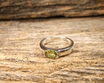 Vintage peridot ring | Etsy