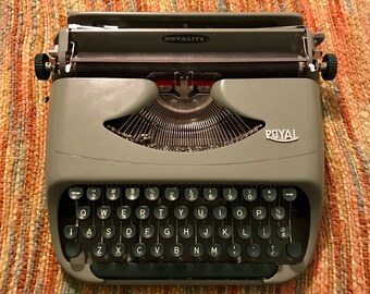 Green typewriter | Etsy