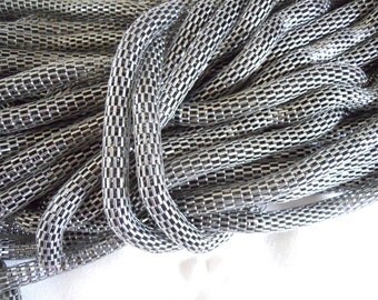 Mesh tube necklace | Etsy