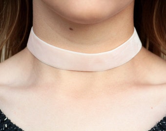 Light pink necklace | Etsy