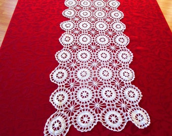 Crochet table runner | Etsy