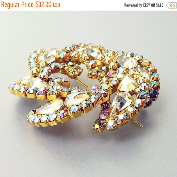 Vintage Aurora Borealis Rhinestone Brooch Pinwheel By Jujubee1