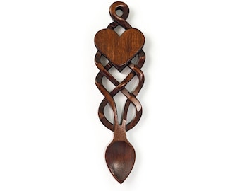 100 Welsh Lovespoon Wedding Favours Personalised love spoon