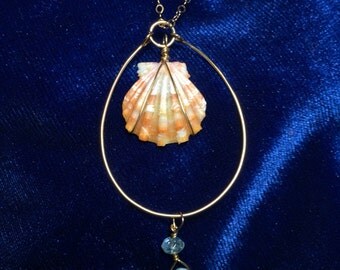 Sunrise shell necklace | Etsy