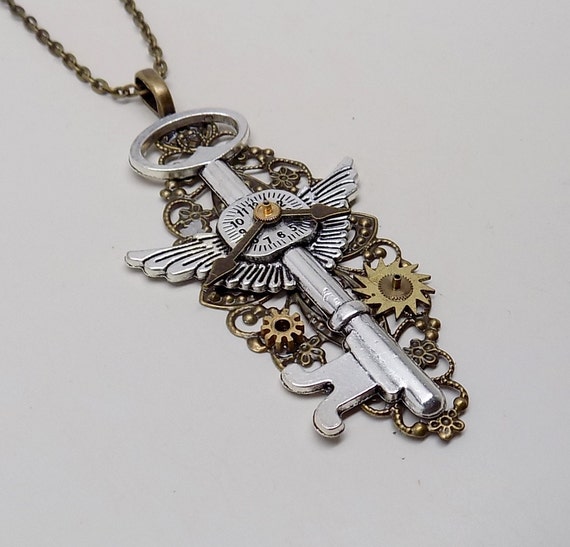 Steampunk necklace. Steampunk key pendant.