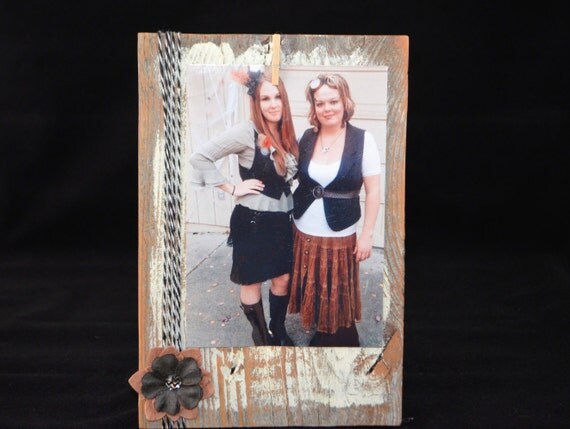 8x5 Rustic photo frame Frame with clothspin with twine ready