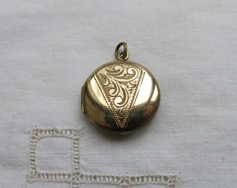 Victorian locket | Etsy