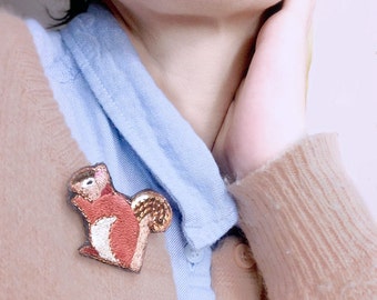 Squirrel brooch | Etsy