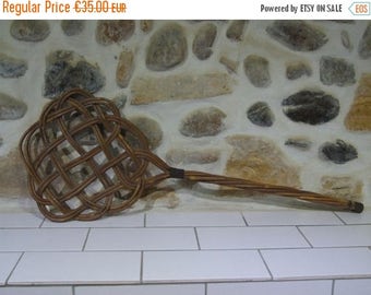 Vintage rug beater | Etsy