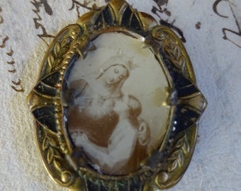 Reliquary necklace | Etsy