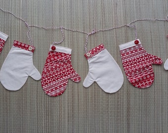 Mitten garland | Etsy