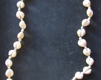 Sea shell necklace | Etsy