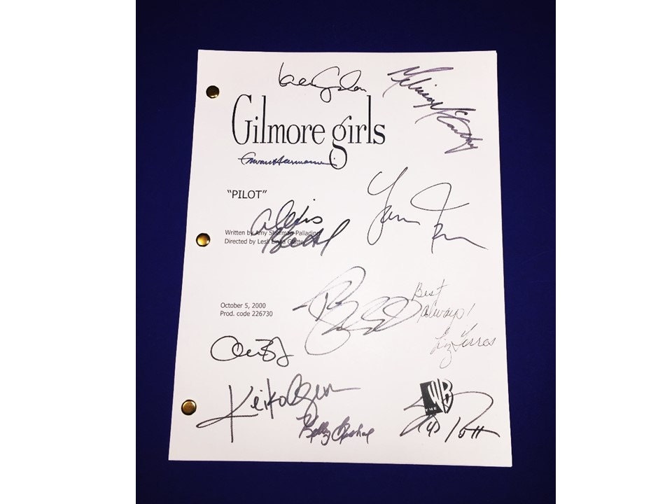 Gilmore Girls Pilot TV Script Reprint Signed Lauren Graham