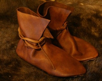 Medieval shoes | Etsy