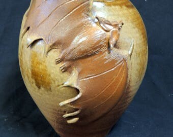 Decorative handmade pottery in the Arts & Crafts by DoorPottery