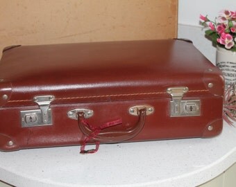 Vintage suitcase | Etsy