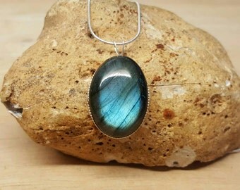 Labradorite pendant | Etsy