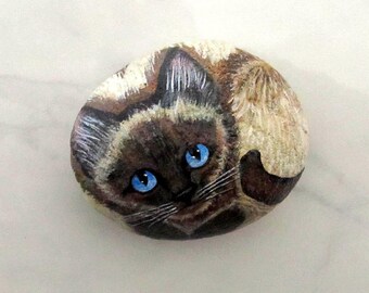 Painted rock cat | Etsy