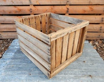 Old wood crate | Etsy