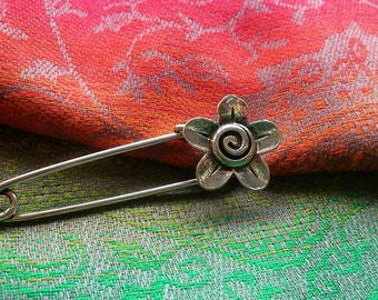 Knitting brooch | Etsy