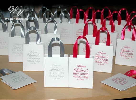 Holiday Party Elegant Gift bags for guests by WeddingUkraine