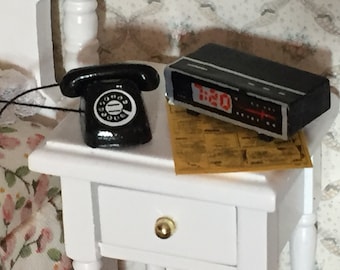 Telephone table | Etsy