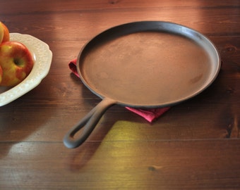 Items similar to Cast Iron Griddle, Vintage on Etsy