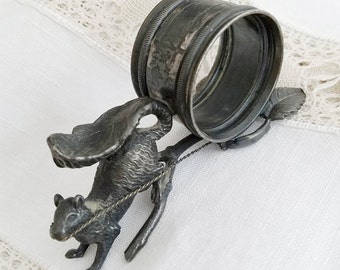 Figural napkin ring | Etsy