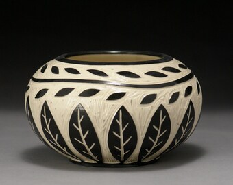 Springfield Pottery Jennifer Falter and by springfieldpottery