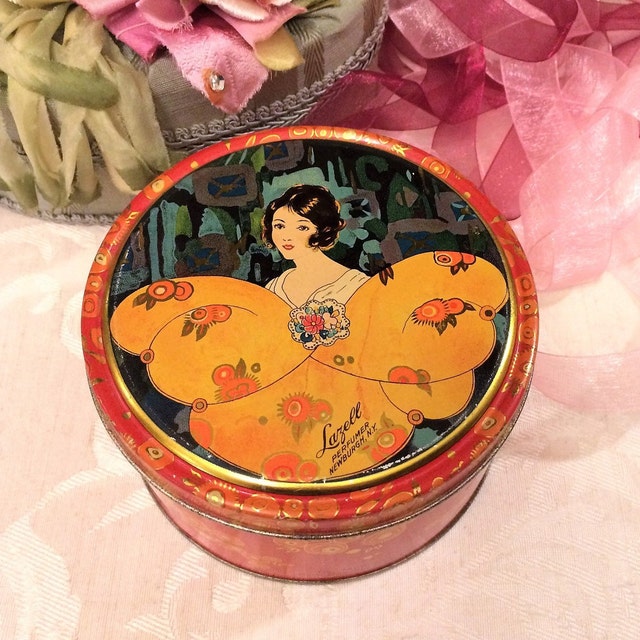 beautiful vintage tins & other surprises by tinprincess on Etsy