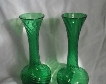 Green bud vase | Etsy