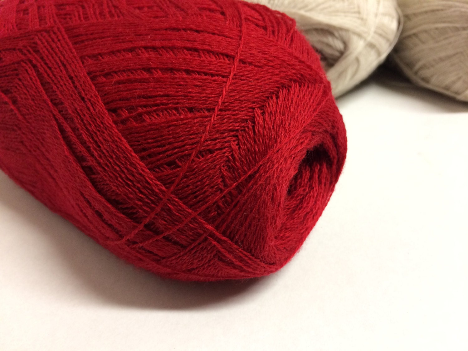 1400m Cobweb yarn shawl red wool yarn red Cobweb haapsalu lace