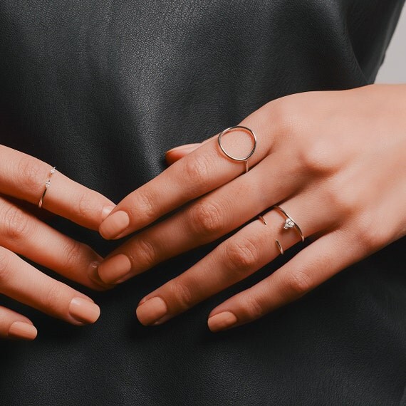 Circle gold ring Outline circle curve ring Oval ring