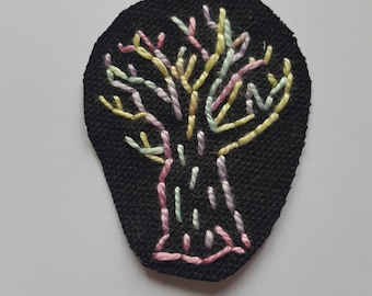 Tree Patch Conifer & Tree Roots choose black white green