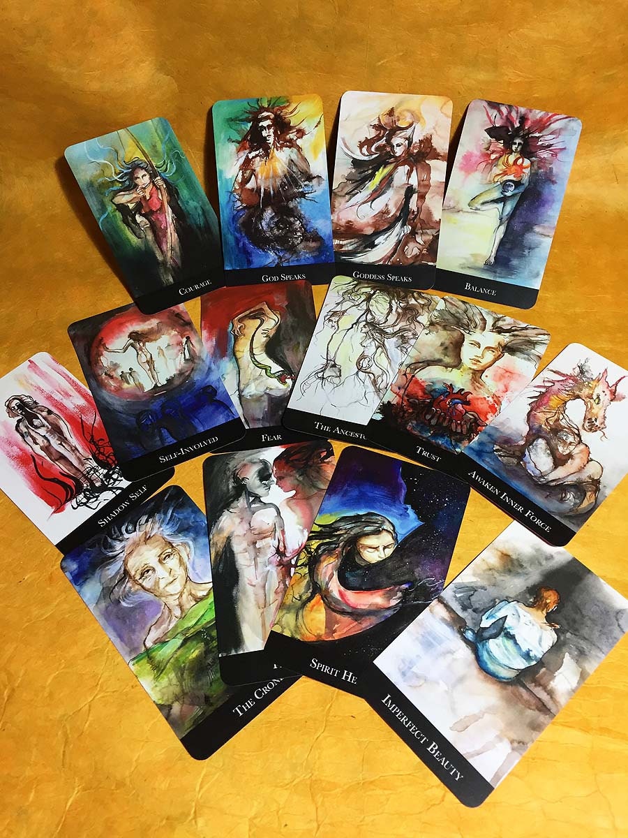 Oracle Of Echoes divination cards