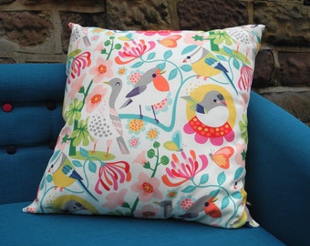 Robin cushion | Etsy