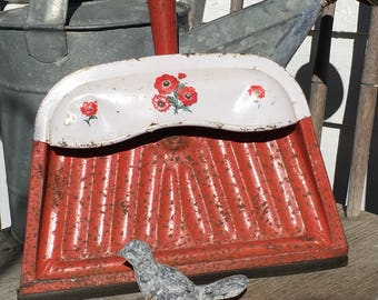 Metal dust pan | Etsy
