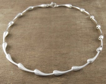 Silver Elegant Pendant Necklace Modern Silver Necklace