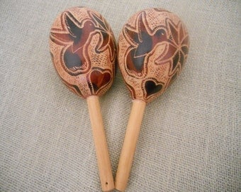 Vintage maracas | Etsy