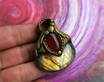 Handmade Mystic Healing crystal and stone by HandmadeMystic