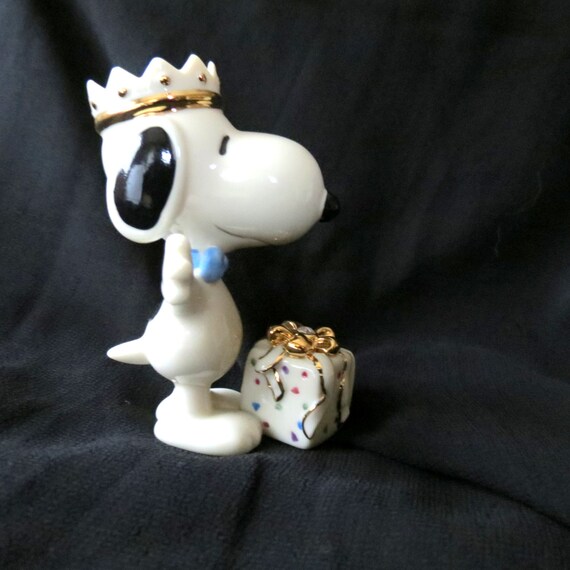 Lenox Snoopy Figurine Snoopy's Birthday Surprise