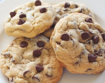Fondant cupcake toppers Mini Chocolate chip Cookies