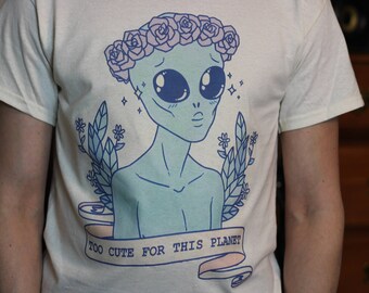 Alien shirt | Etsy