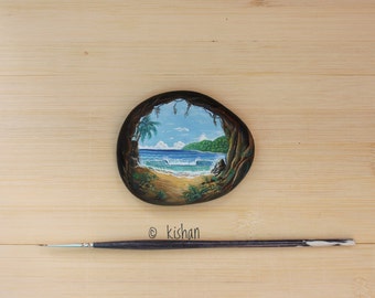 Painted beach stone | Etsy