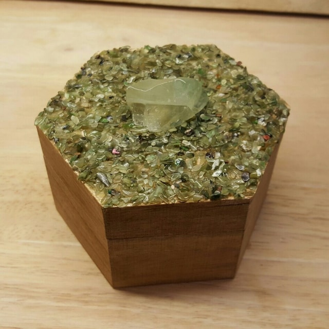 Empowered Crystals by empoweredcrystals on Etsy