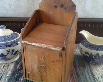 Vintage salt box | Etsy