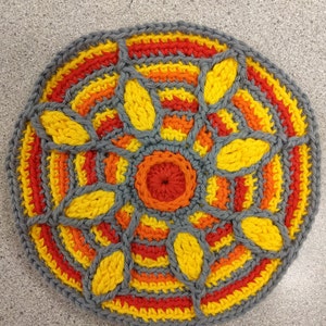 creative original and colorful crochet patterns by CAROcreated