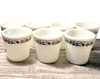 Vintage Pyrex Mugs Old Town Blue/ Old Town Blue Pyrex Mugs/