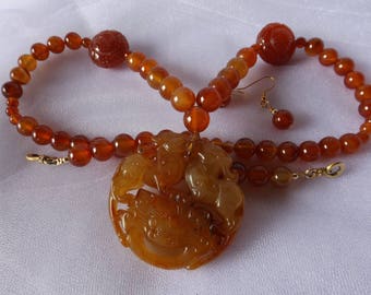 Red jade pendant | Etsy