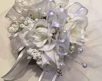 Communion bouquet | Etsy